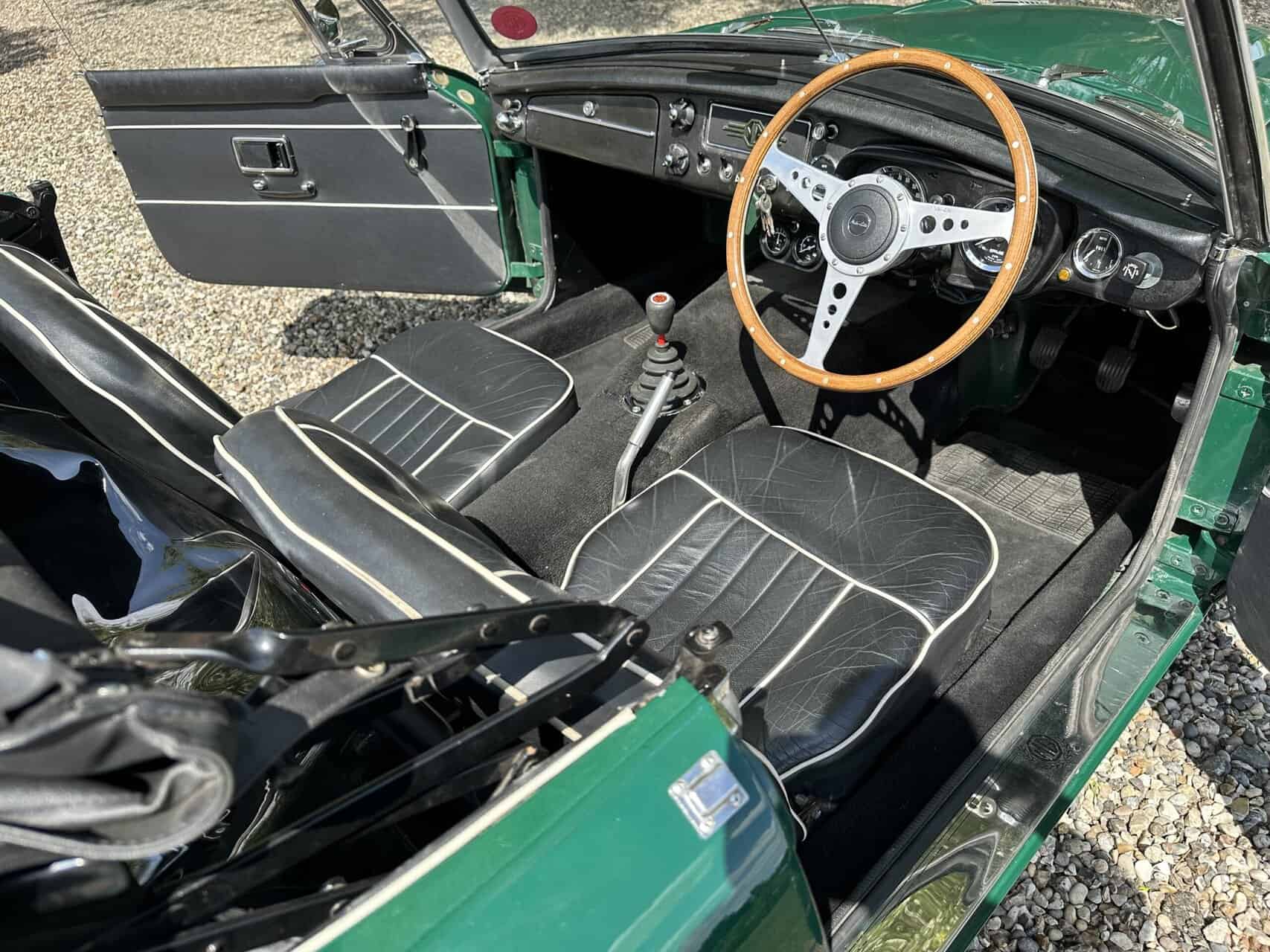 1968 MGC V8 Roadster. 5 Speed. Upgraded for fast road use. – St Andrews ...